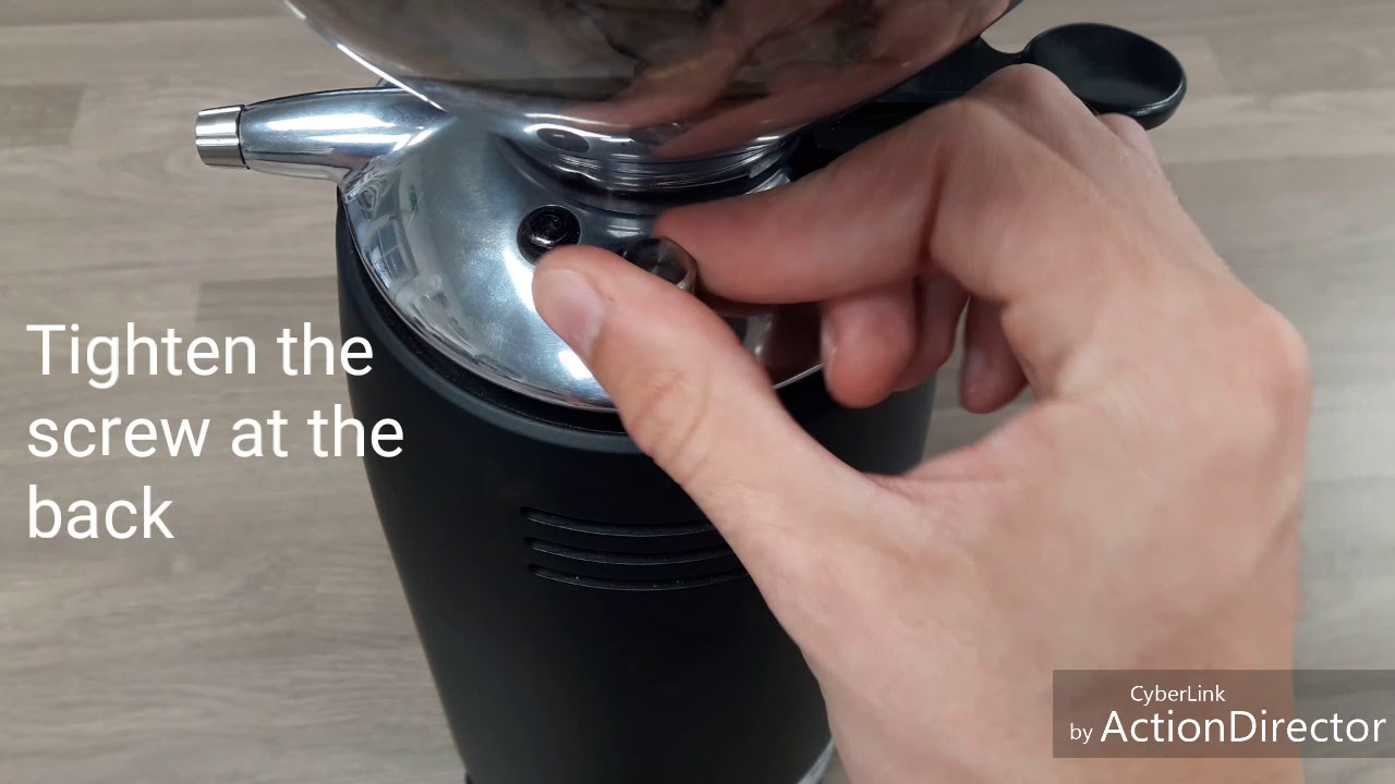 How To Adjust The Grind And The Dose On Your Compak Grinder - YouTube
