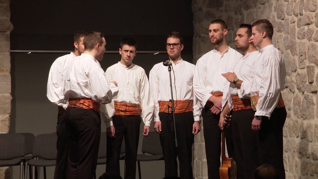 Klapa Kaše - Evo ti kitu vraćam - YouTube