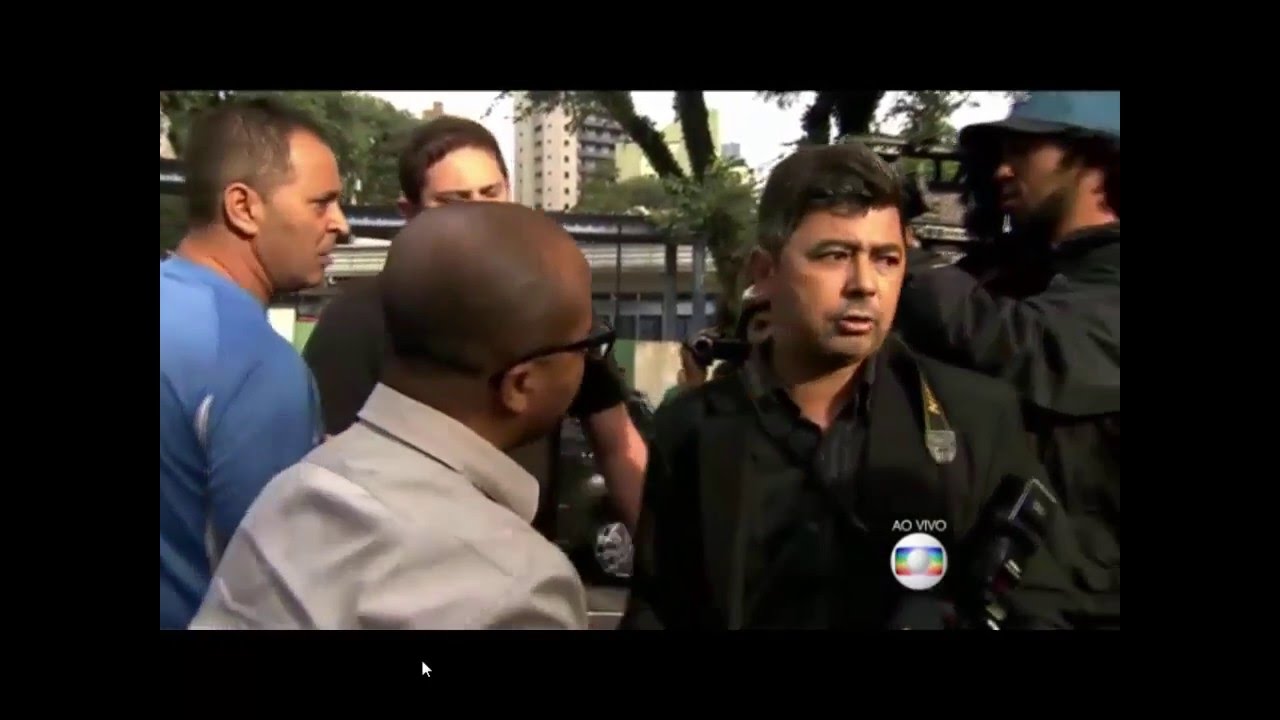 Lula é Preso Ex Presidente Lula é Preso pela Policia Federal - YouTube