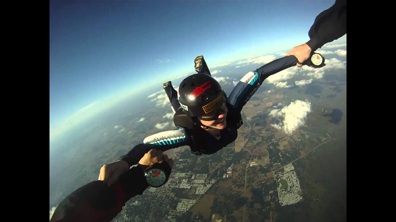 GoPro Hero HD Skydive - 3 way dock and prop spin #1 - YouTube