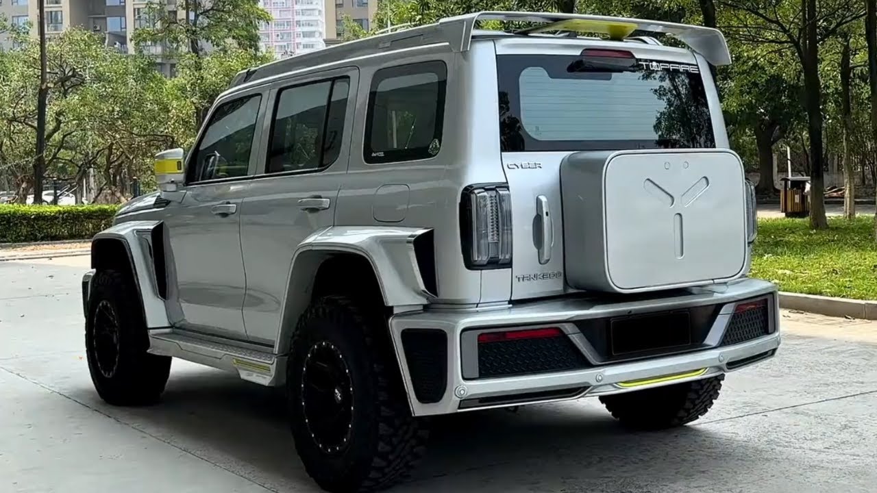 WEY Tank 300 Cyber Edition POV Test Drive - YouTube