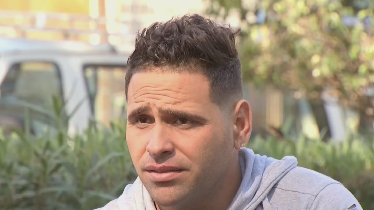 Un juez ordena detener la orden de deportación del rapero cubano Henry ...