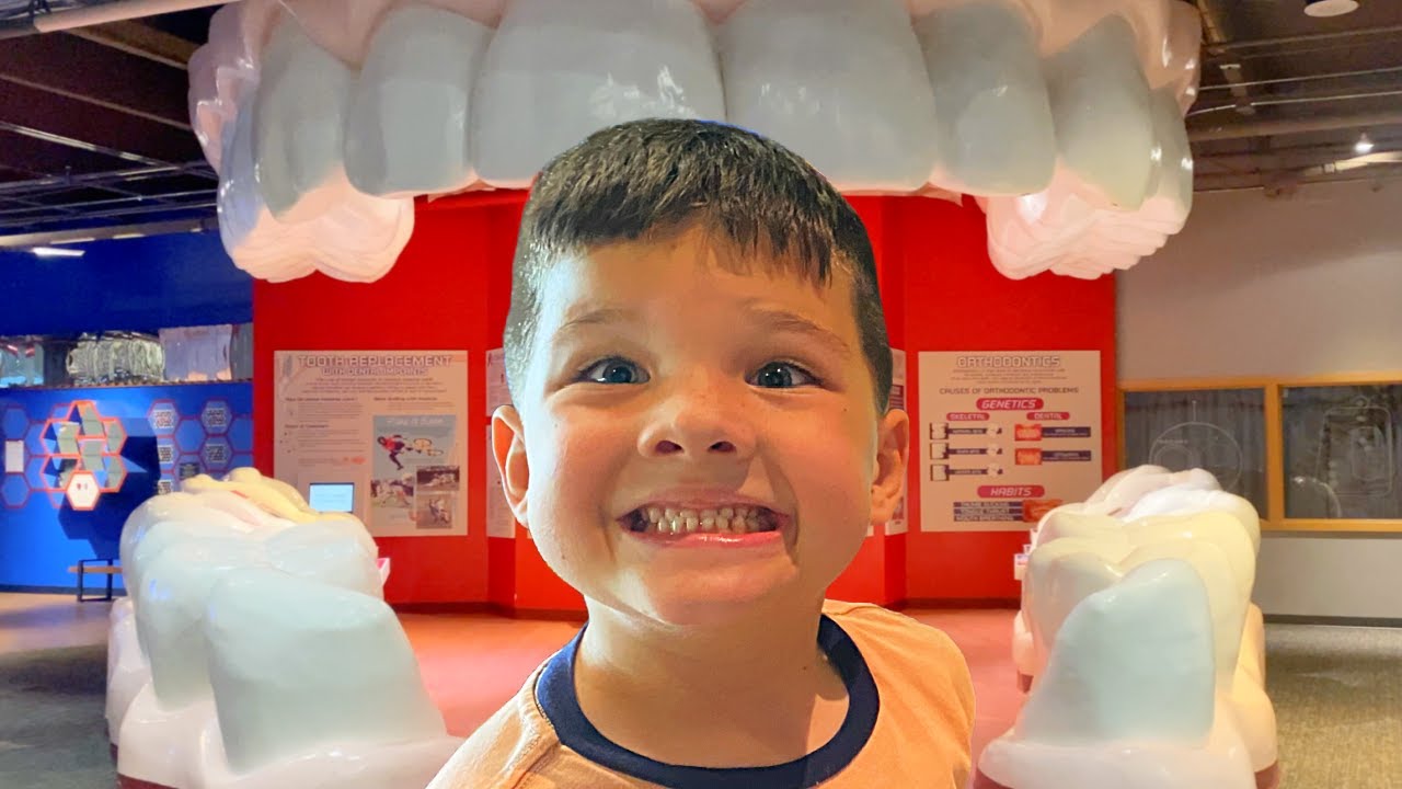 Childrens SCIENCE MUSEUM Fun!! CALEB and AUBREY Go to the Kids SCIENCE ...