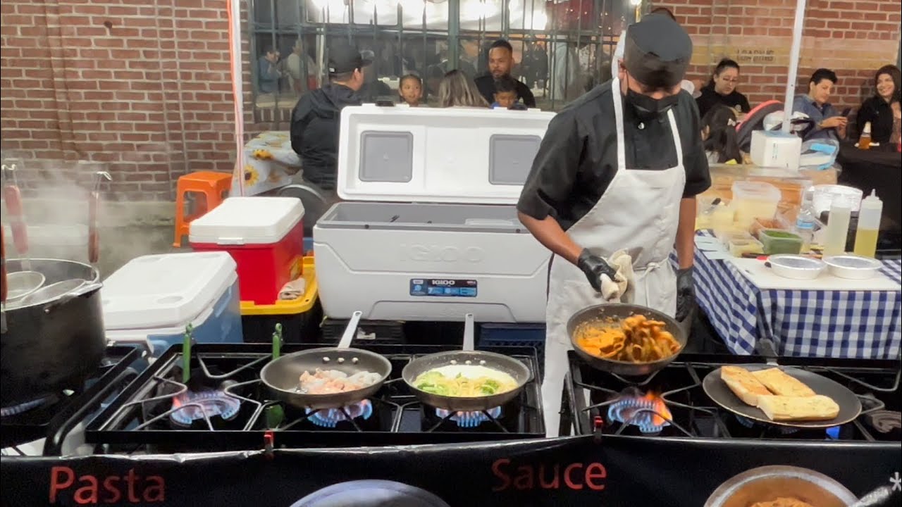 How Husband And Wife Selling Spaghetti And Pasta In Night Market - Los ...