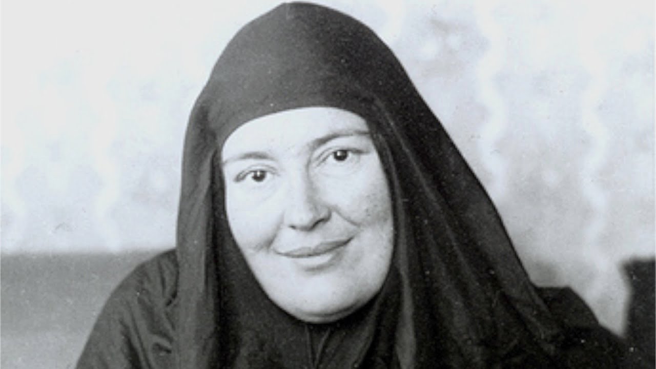"Ave Maria" to Saint Maria Skobtsova of Paris (+1945) - YouTube