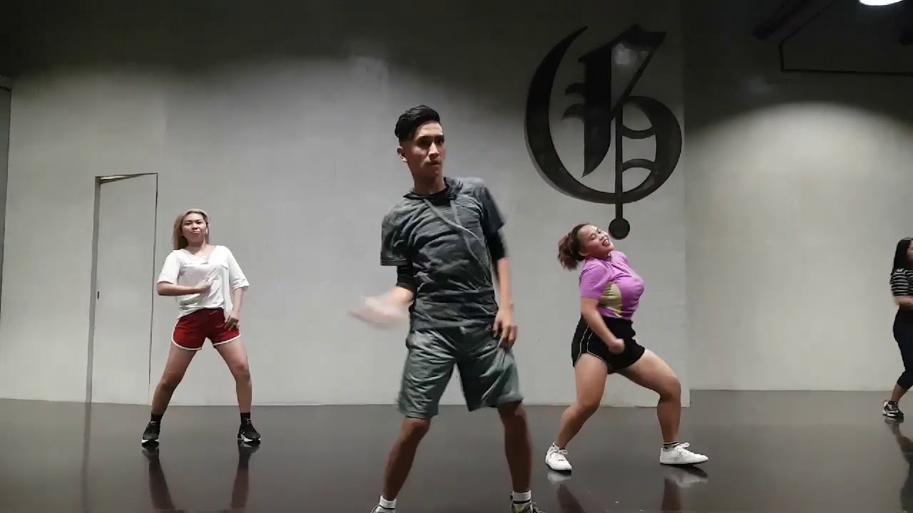My quick experience in GFORCE Dance Studio in Cebu! - YouTube