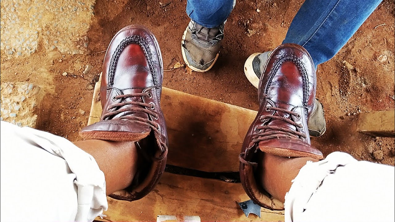 Amazing SHOE SHINE on old BOOTS!! Relaxing ASMR!! - YouTube