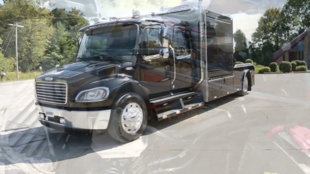 2006 Freightliner M2 Sport Chassis - YouTube