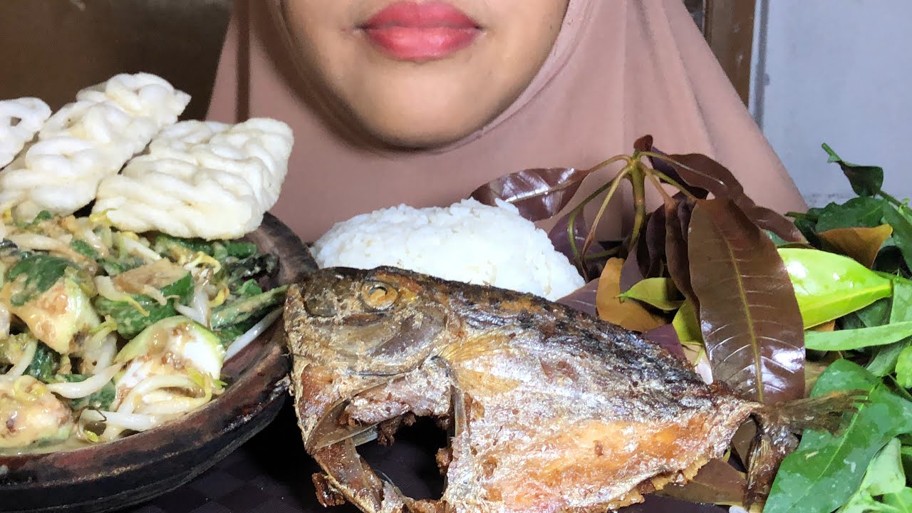 MUKBANG CUE ETEM KAREDOK PUCUK DAUN MANGGA PUCUK SALAM KERUPUK SAMBEL ...