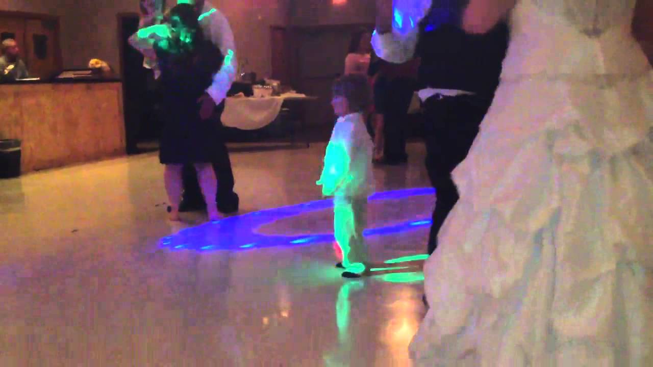 Finn Dancing! - YouTube