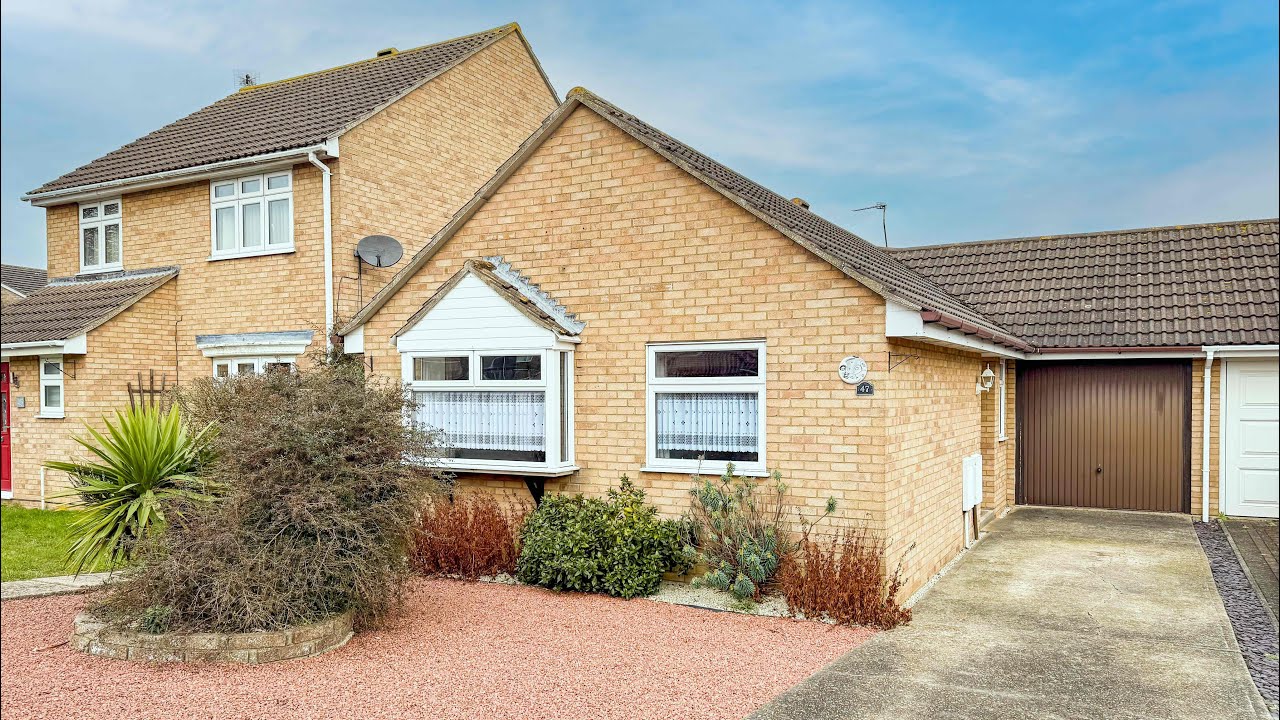 PRICED TO SELL - PETER BRUFF AVENUE, CLACTON-ON-SEA, ESSEX - BETTER BE ...