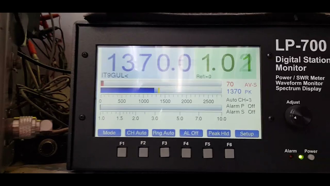 Ten Tec Titan 425 - YouTube