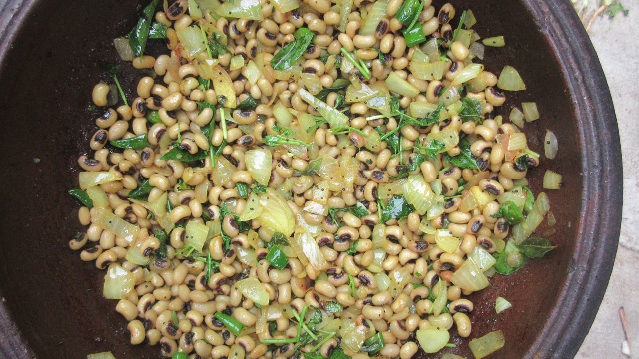 Cowpea Seeds Recipe Cooking in My Village | Prepared By Mummy | VILLAGE ...