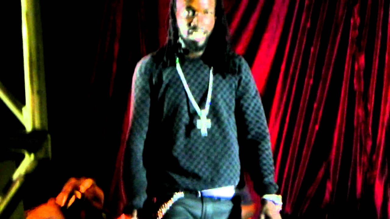 MAVADO Rapping *LIVE* AT REGGAE RHYTHM & BLUES 2011 - IRIE JAM RADIO ...