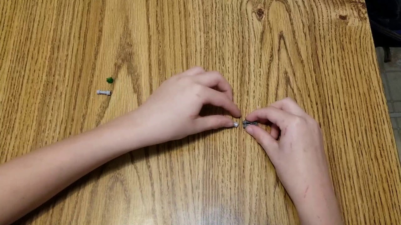 How to make an awesome Lego gun and flash grenade - YouTube