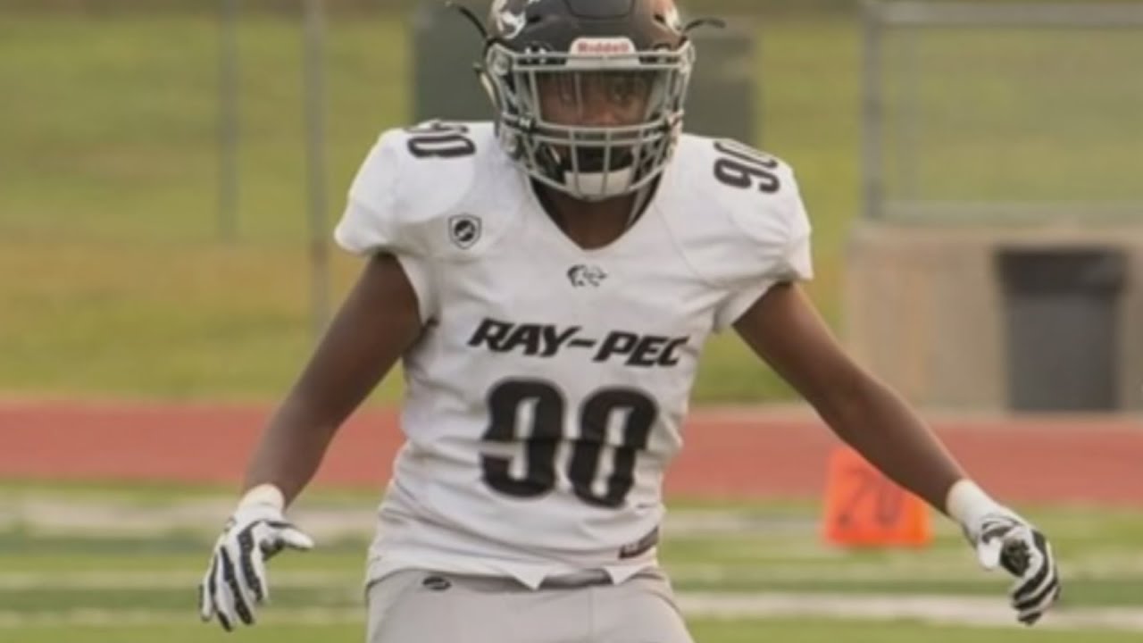 Don’t call it a comeback, call it two for Ray-Pec senior - YouTube