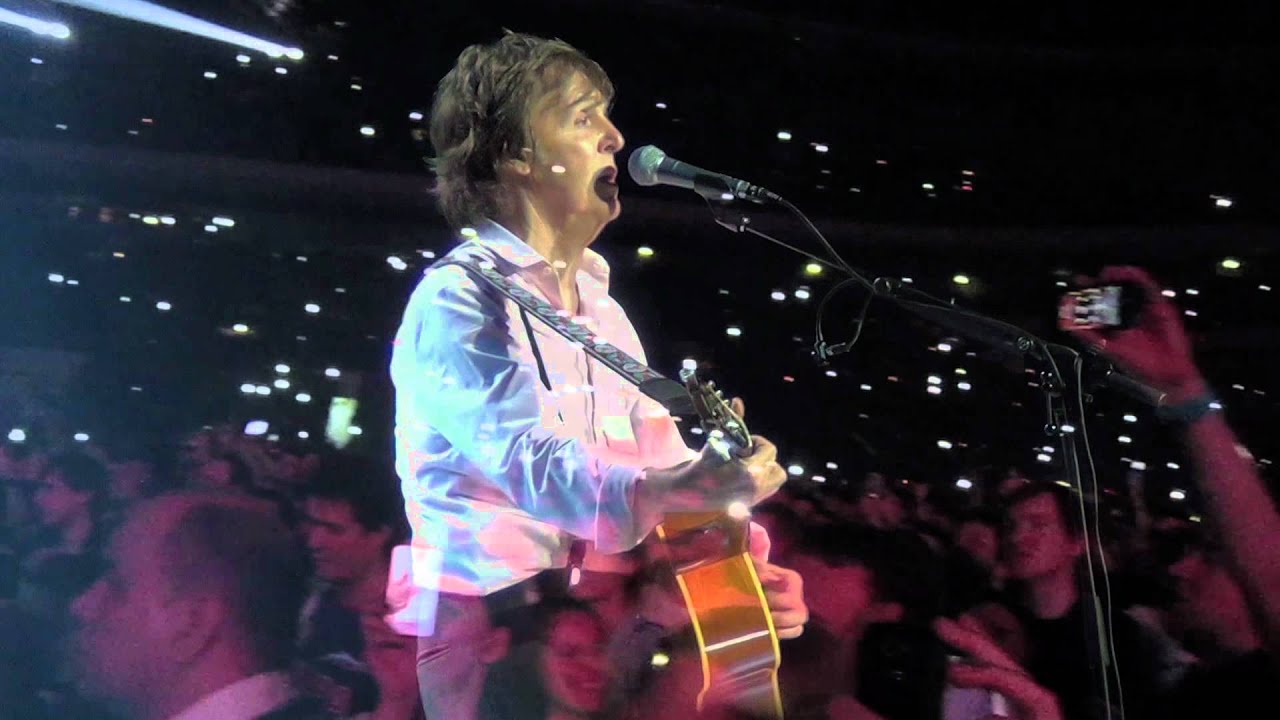 Paul McCartney - Yesterday - YouTube
