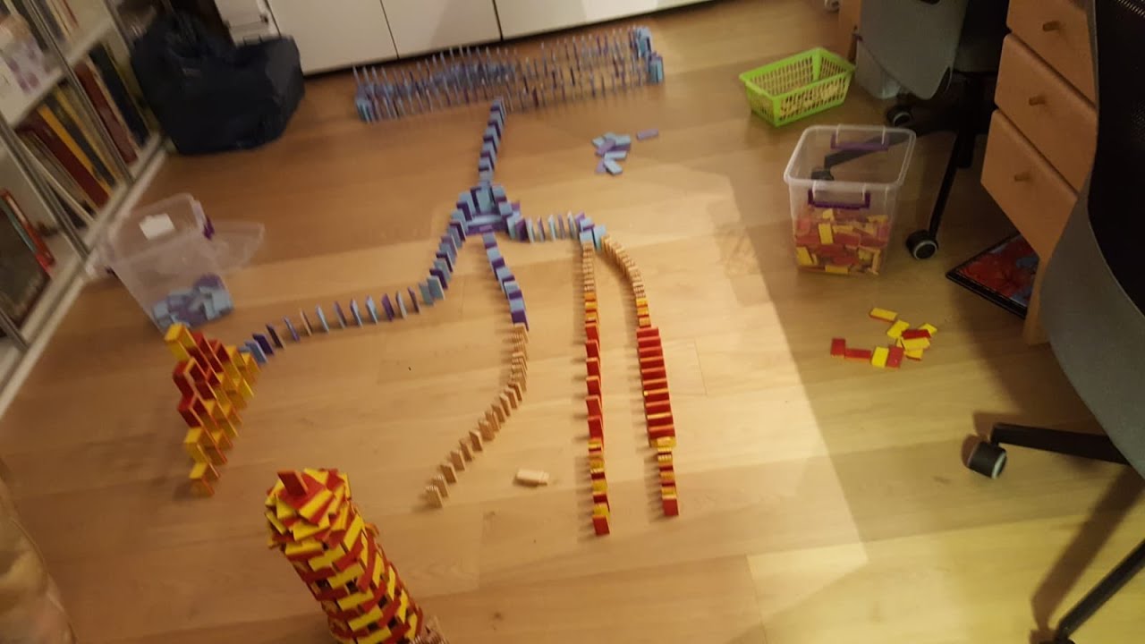 The Longest DOMINO Run Ever - YouTube