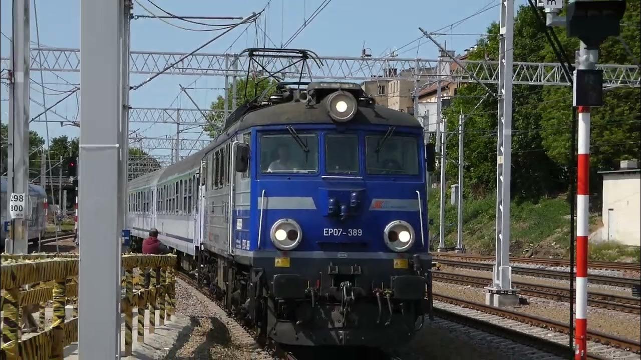 Olsztyn Główny - EP07-389 z pociągiem TLK Biebrza do Warszawy. - YouTube