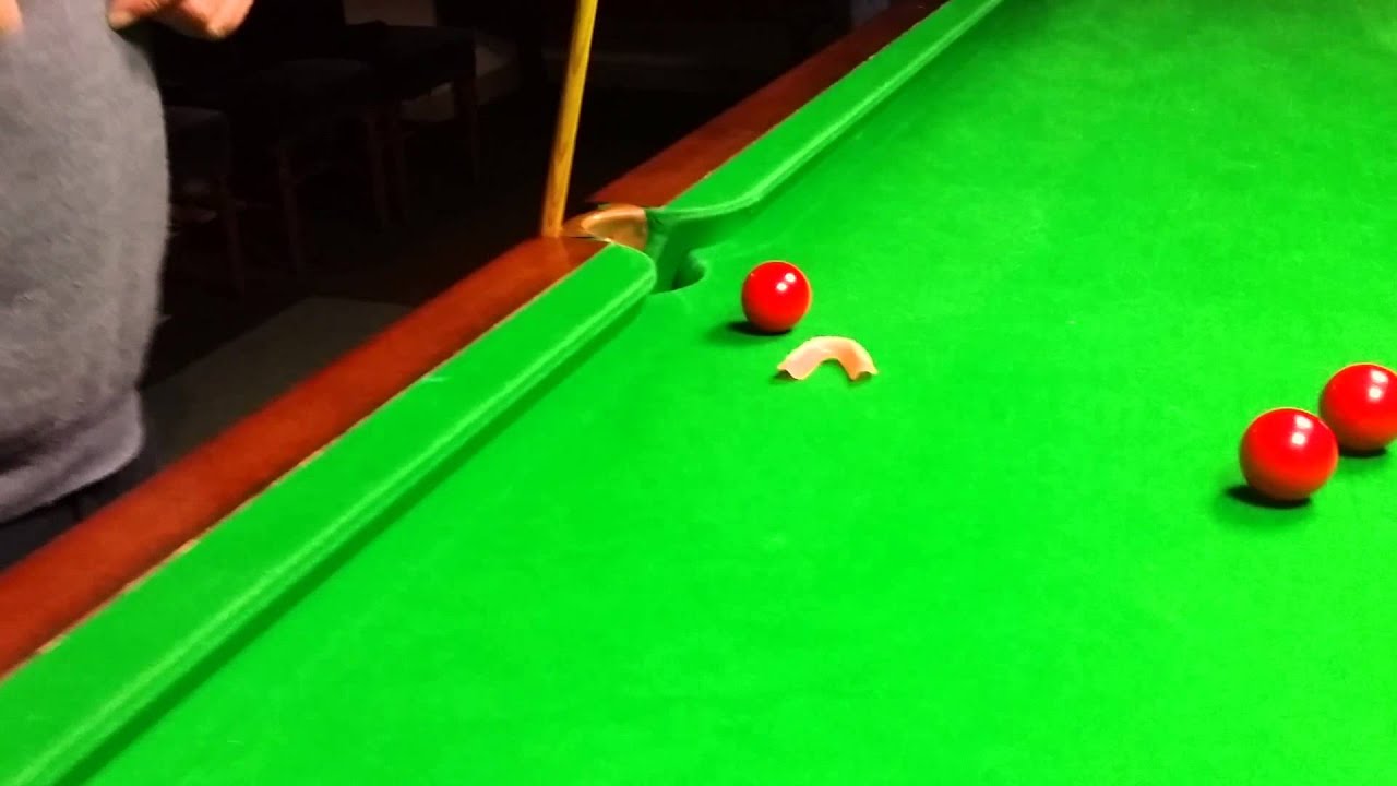 Cleaning the snooker cue ball - YouTube