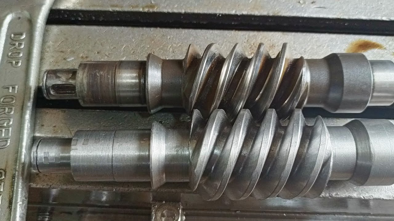 3 Start Worm Cutting | 4 Modul Worm Cutting | Milling pr Worm katna ...