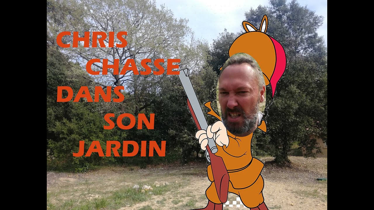 Chris chasse dans son jardin - YouTube