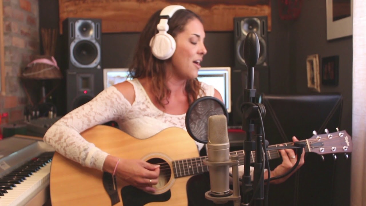 Acoustic sessions - Dream a little dream of me - cover sung by Chereé ...