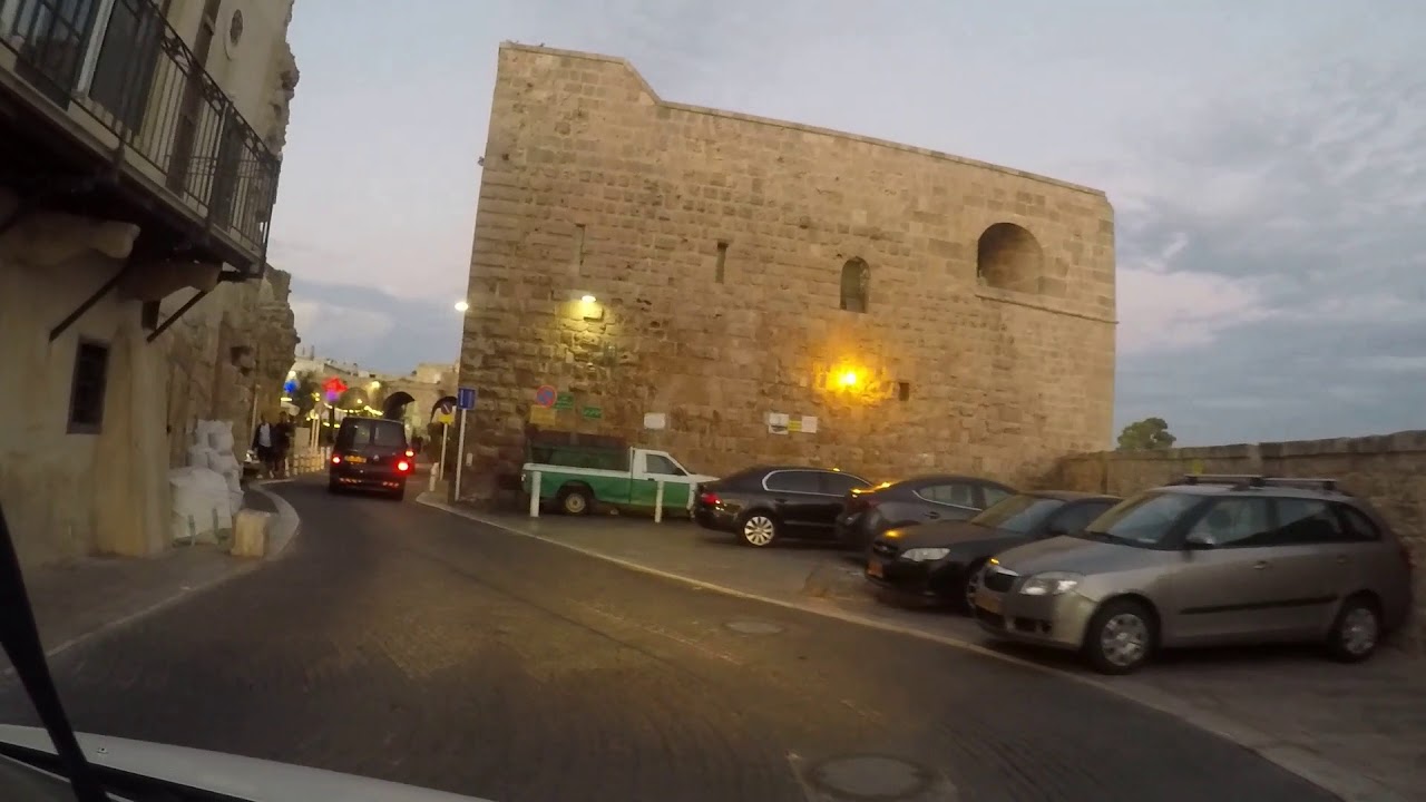 Driving old city of Akko by car - عكا القديمة بالسيارة - YouTube