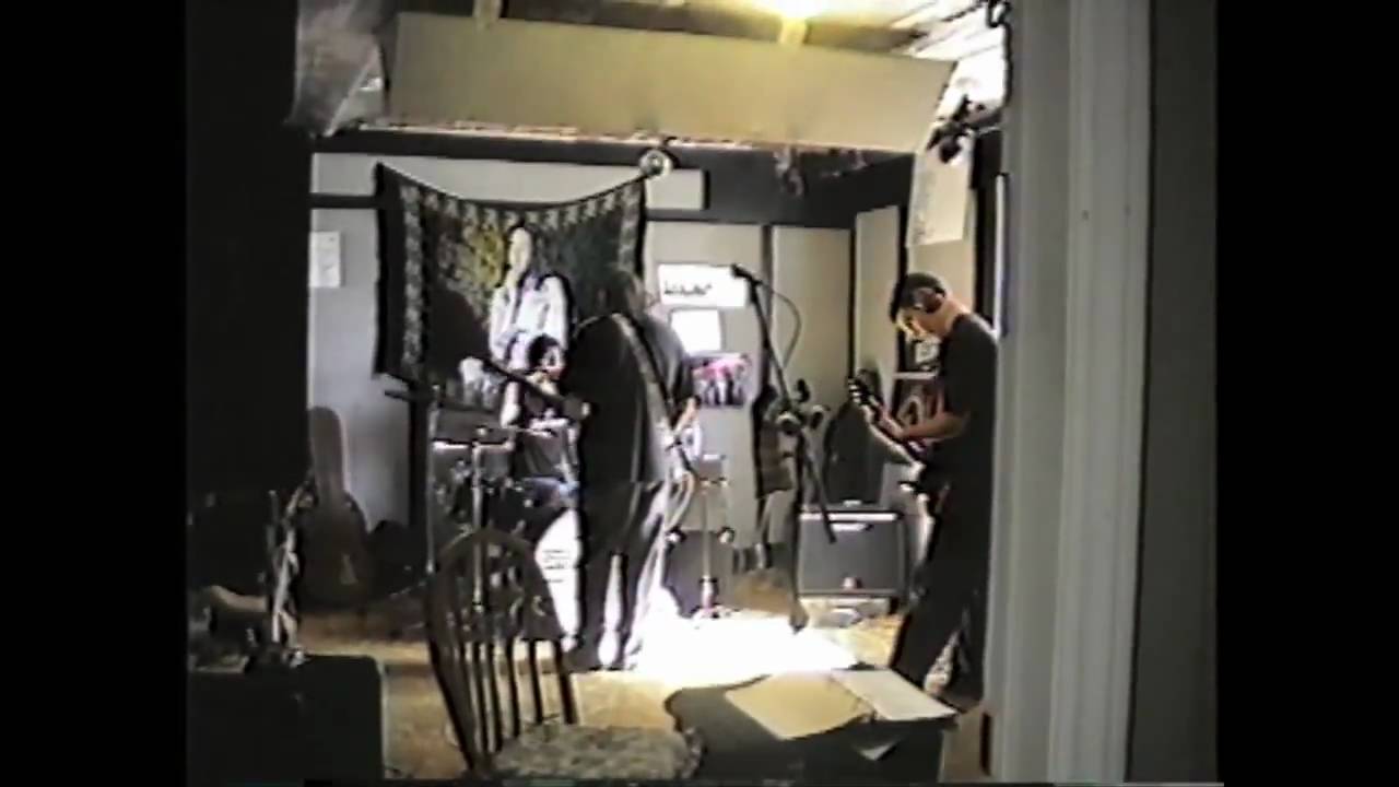 1.18-Band Behind the Scenes Eighteen-Jamming - YouTube