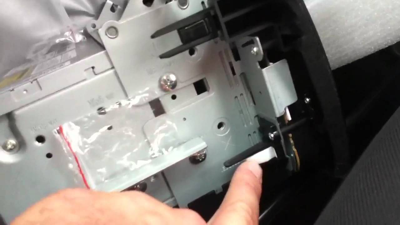 2010-2012 Mazda 3 Headunit install - YouTube