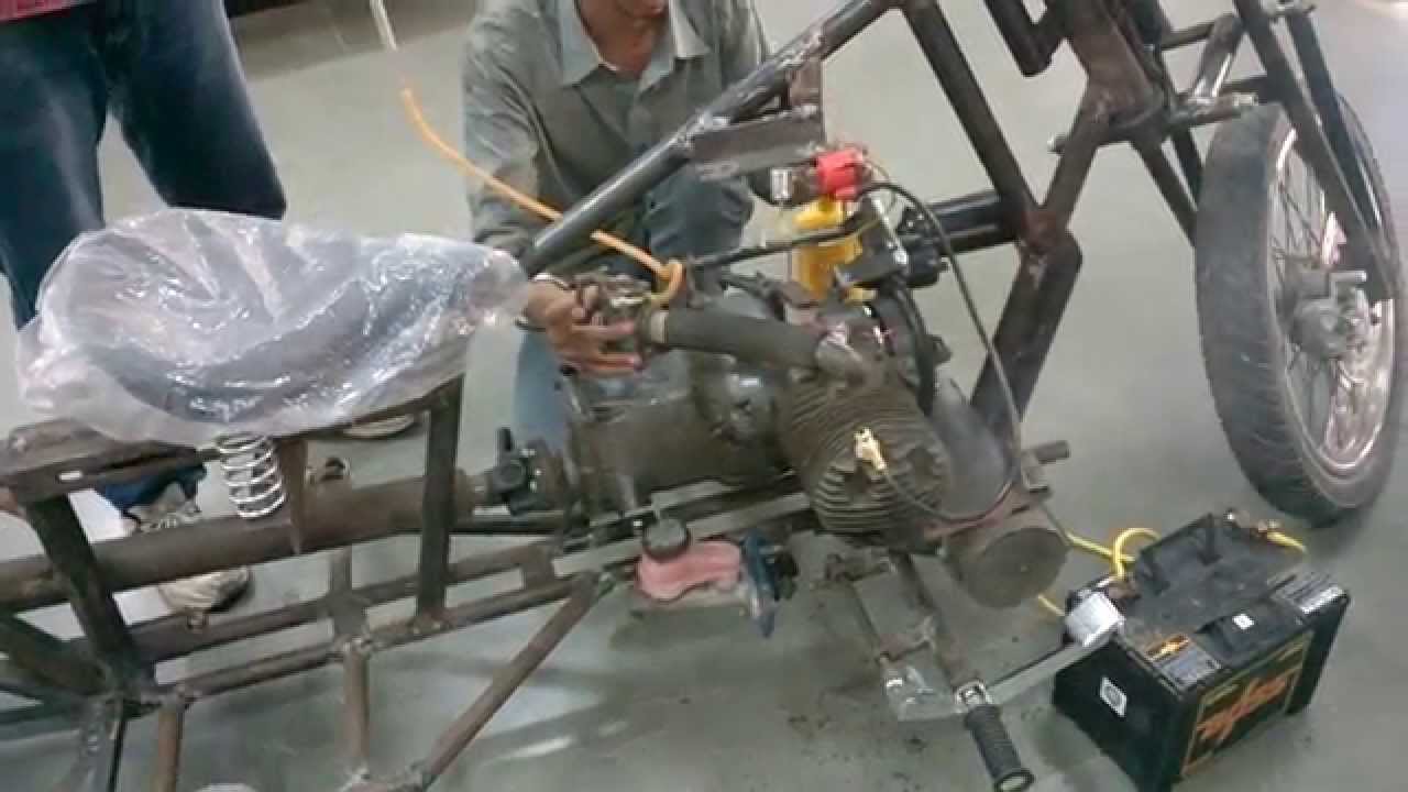 Hard Tailed Custom Chopper Bike propeller shaft driven horizontal ...