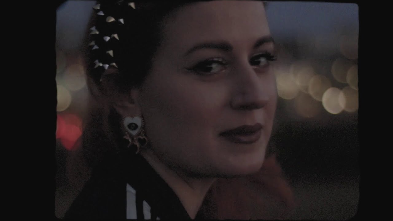 HMS Morris - 'Myfyrwyr Rhyngwladol' Official Video - YouTube