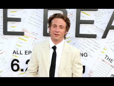Jeremy Allen White's Bold New Role Netflix's Bisexual Romance Drama ...