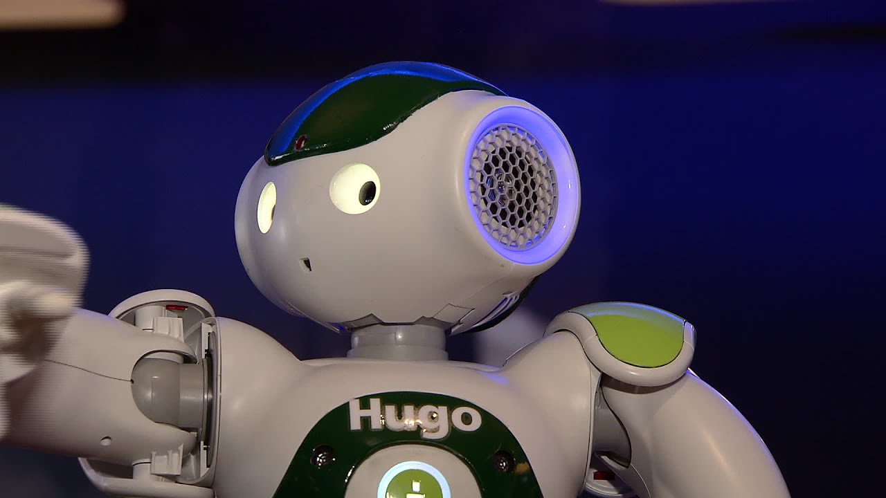 Robot Hugo komt een handje helpen - YouTube