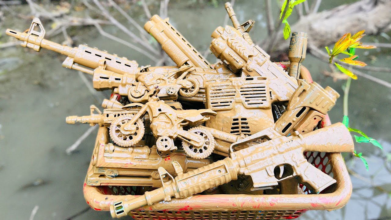 Muddy Hacker Weapon Box of Exclusive and Dangerous Toy Guns - Cleaning ...