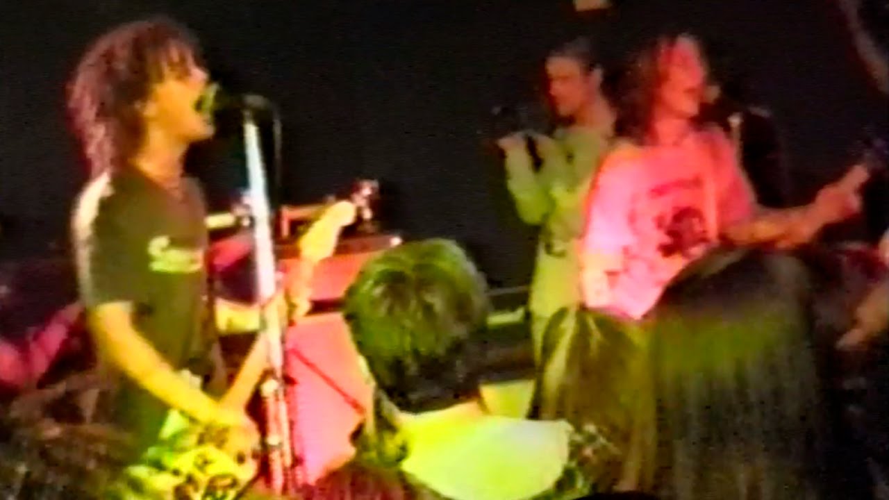 Green Day | Live | Wigan 1993 [FULL CONCERT] - YouTube