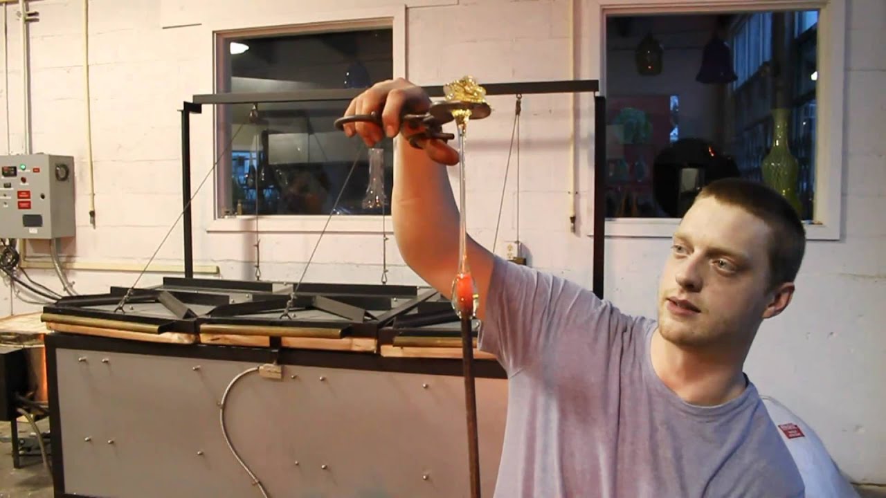 HOW TO Blow a glass Flower - YouTube