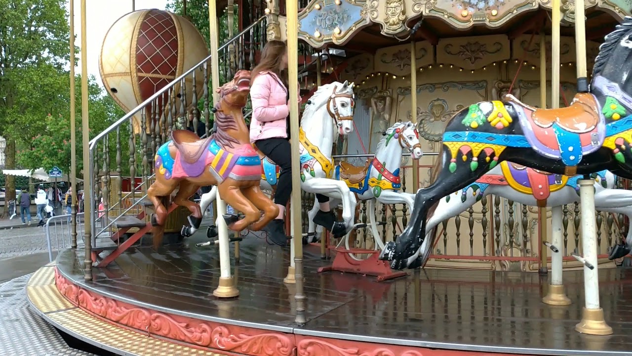 Flying Carousel in Paris - YouTube