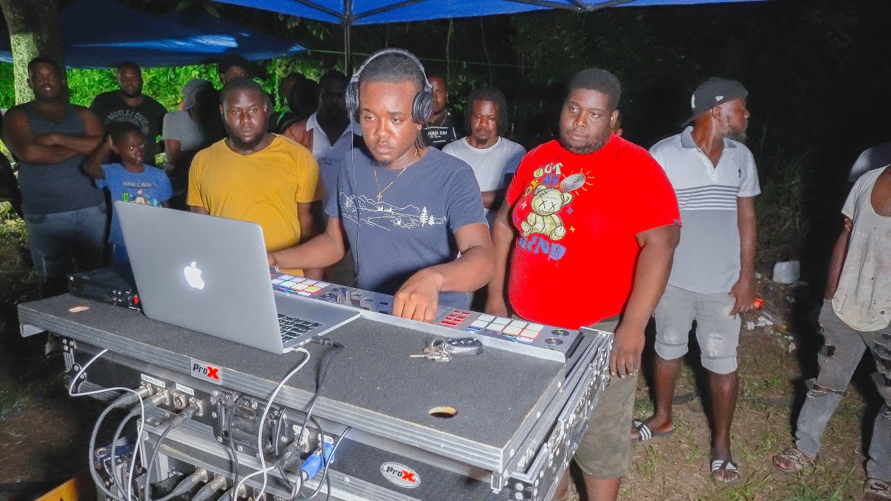 Super Unit And Blast Star Sound Dubplate Juggling In Linstead St Catherine Dec 1, 2023 - YouTube