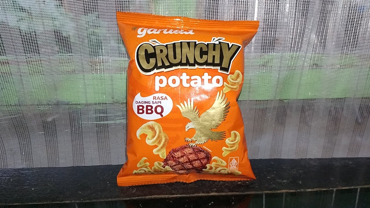 Bedah Kemasan #109 : Garuda Crunchy Potato Rasa Daging Sapi BBQ - YouTube