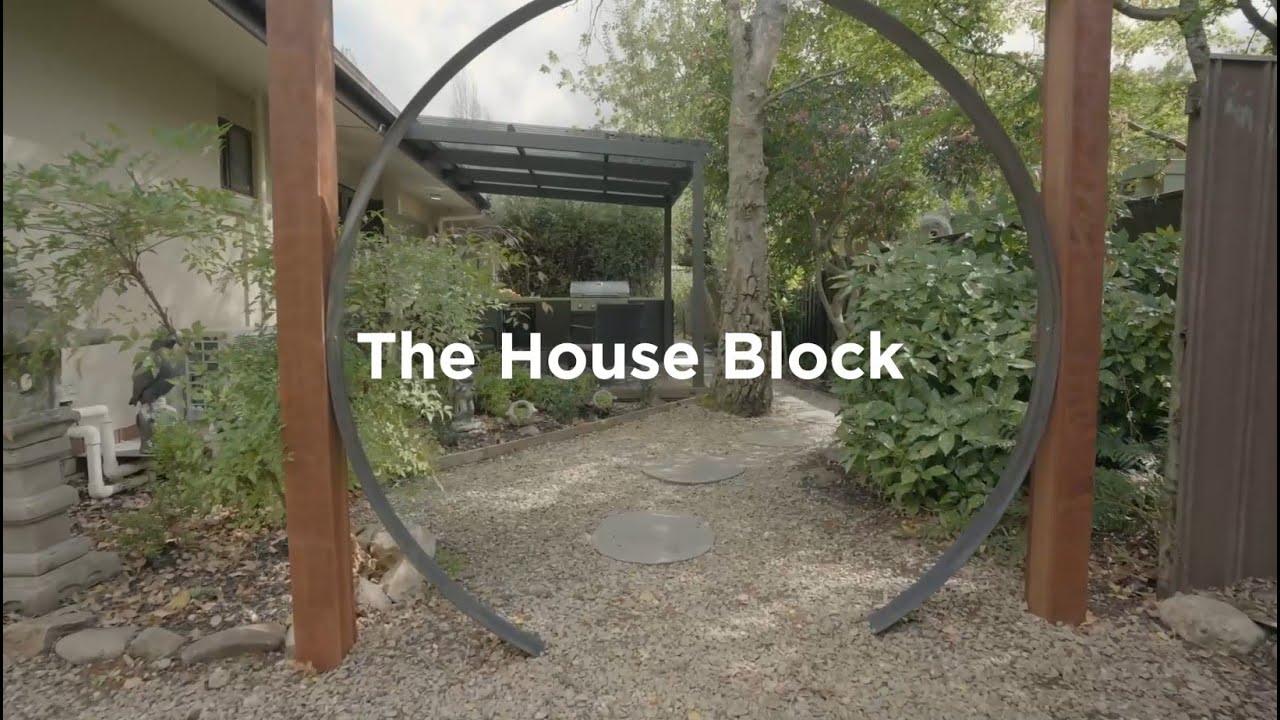 Walk through Adina Lodge House Block - YouTube