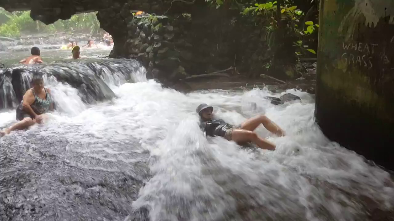 A river as warm as a hot bath! Tabacon / Rio Chollin La Fortuna, Costa ...