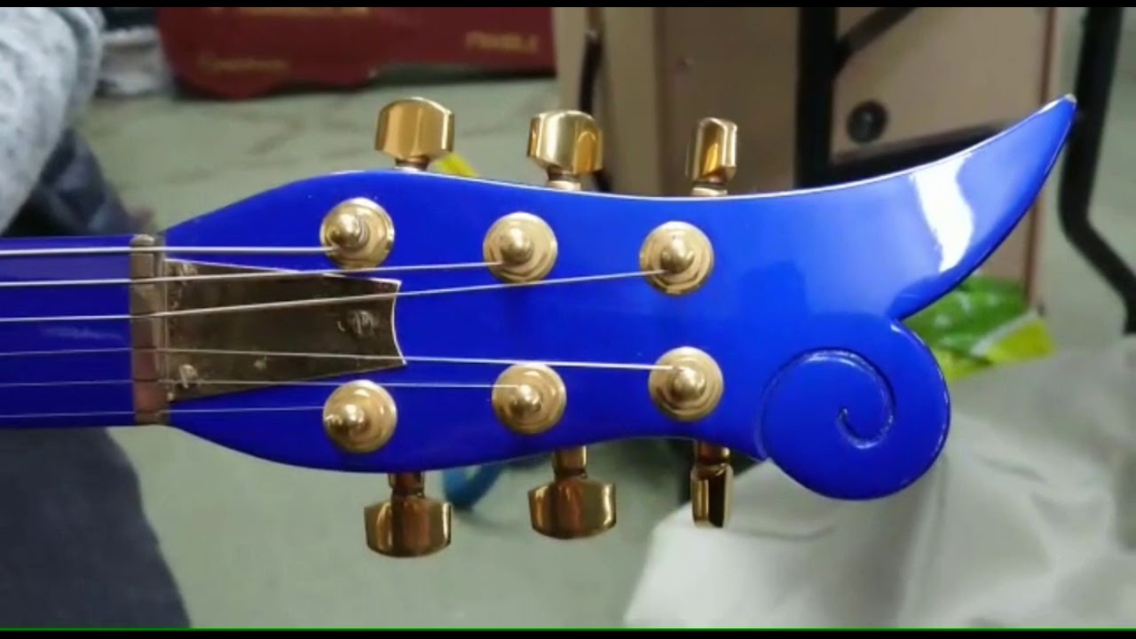 Cloud Guitar. Previously played by Prince?! 😳 - YouTube