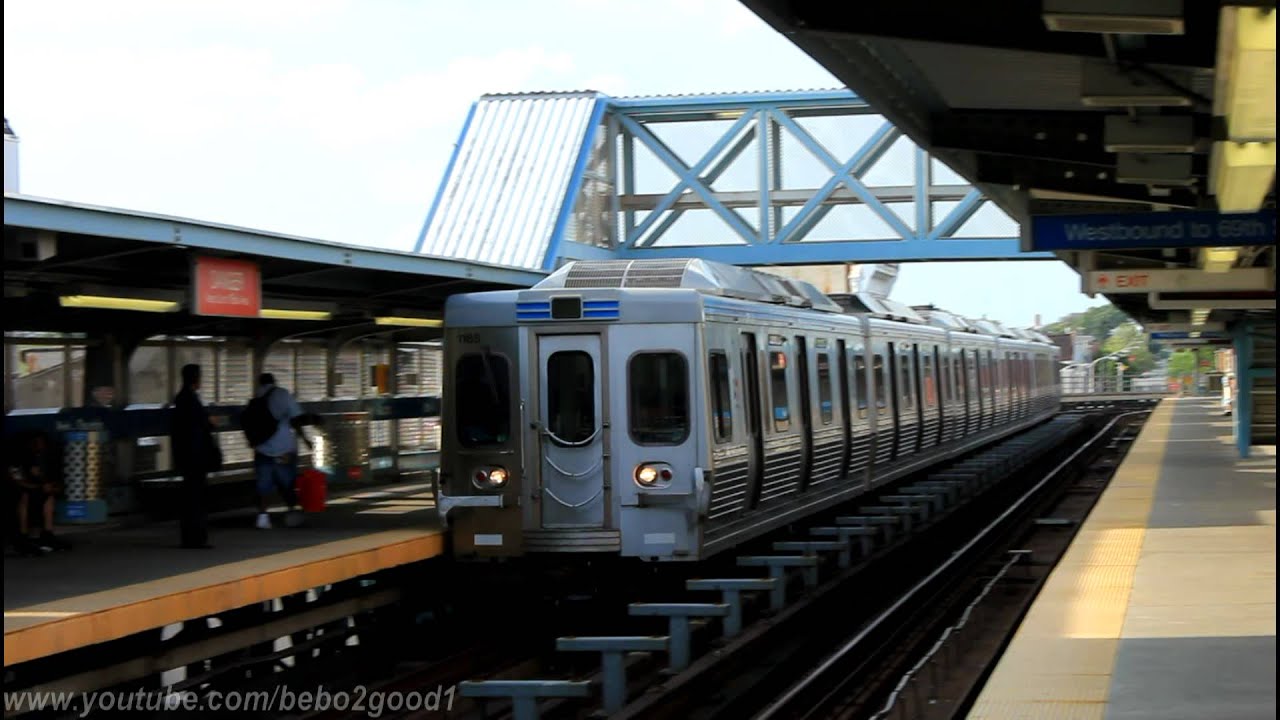 SEPTA Market-Frankford Line: Double (Adtranz M-4) trains at York ...