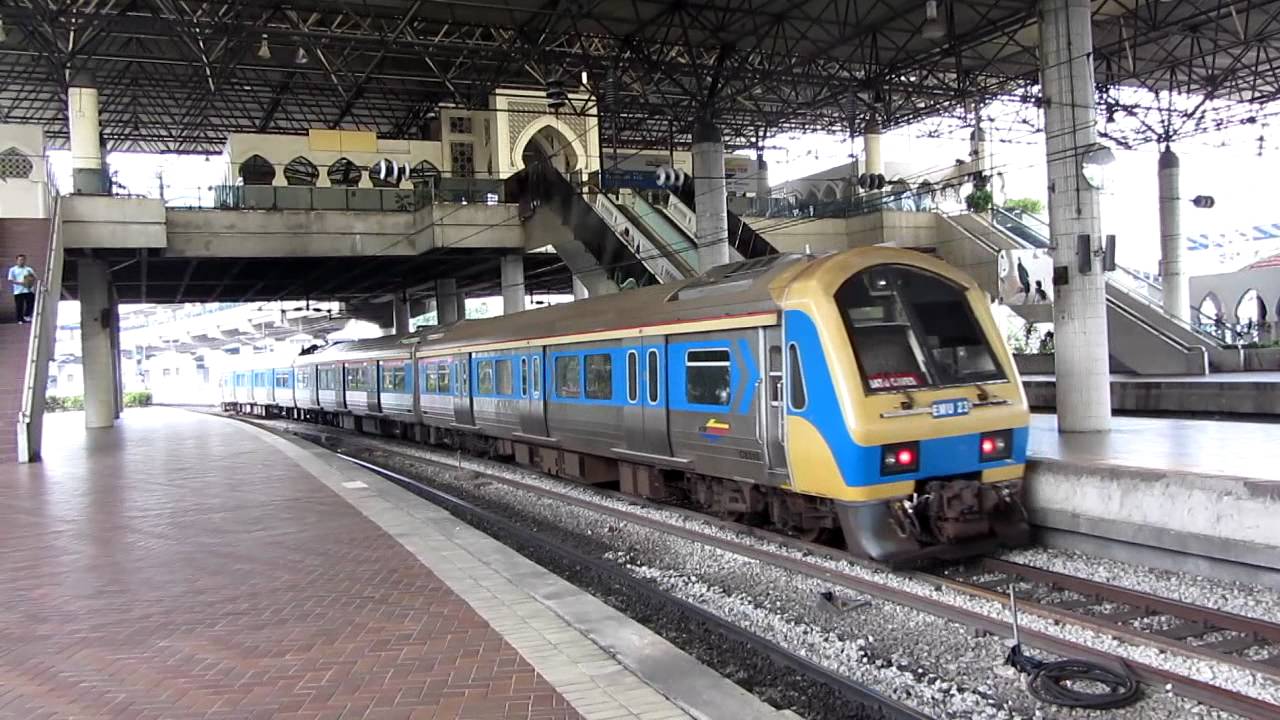 KTM Komuter Class 83 EMU23 as 2270up departing Kuala Lumpur - YouTube