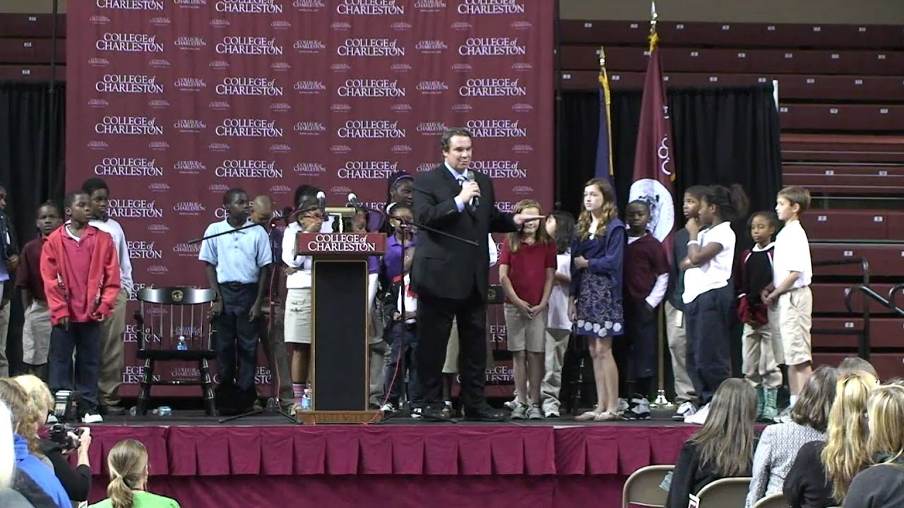 Author and activist Greg Mortenson speaks on campus - YouTube