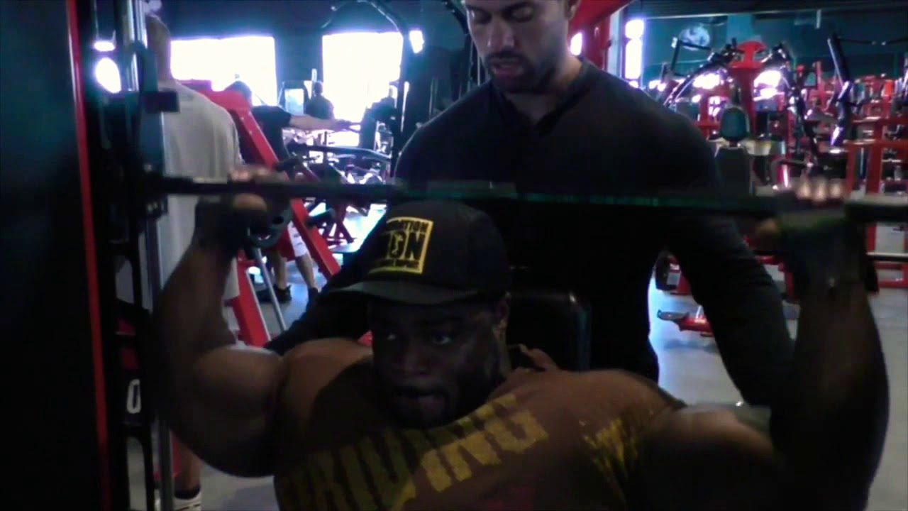 Brandon Curry Shoulder Session at Oxygen Gym - YouTube