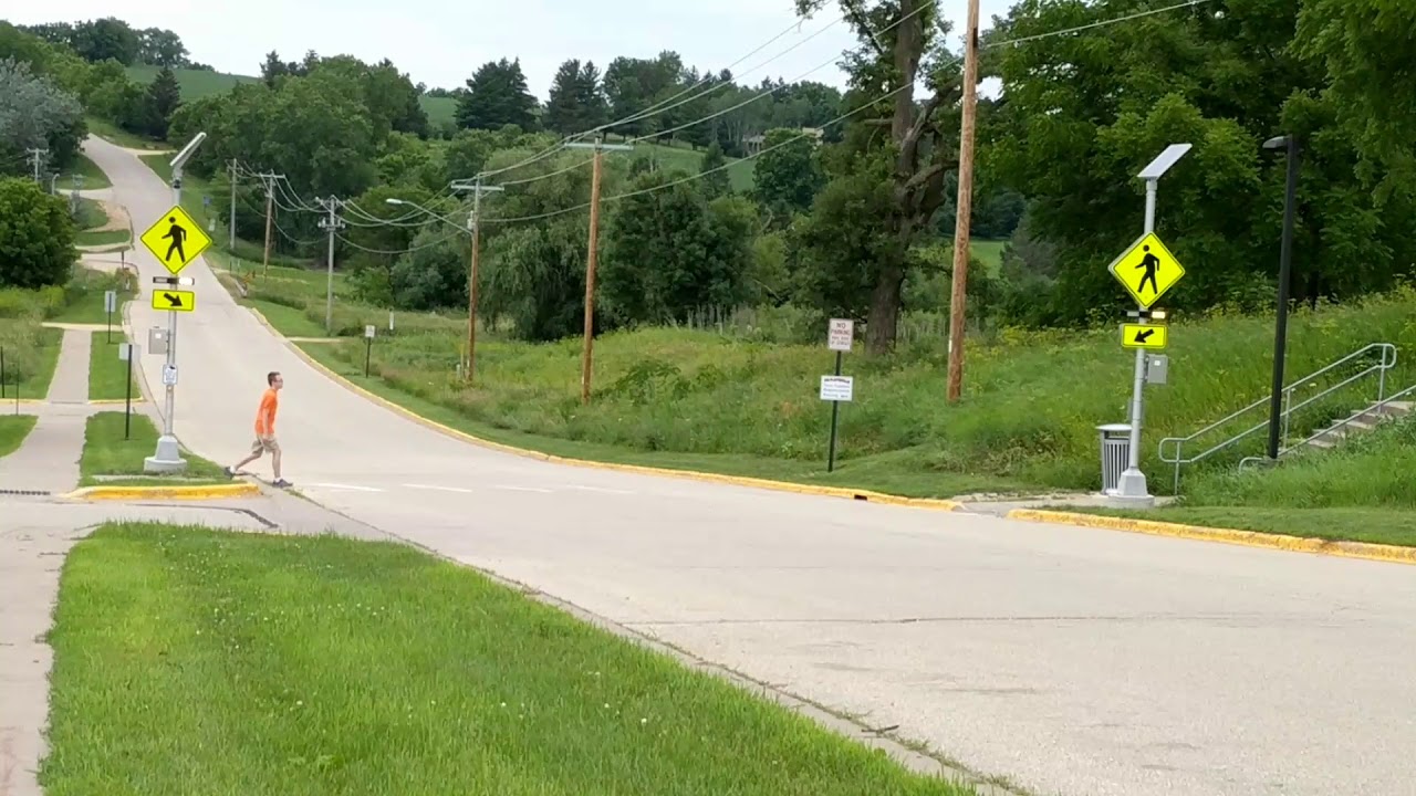 TAPCO© RRFB (Rectangular Rapid Flash Beacon) Solar LED Crosswalk ...