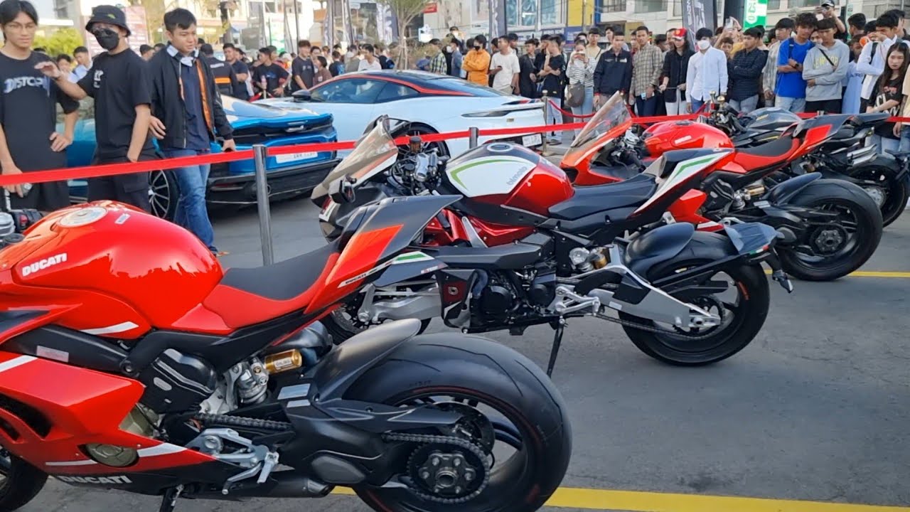 bimota TESI H2 MV Agusta Brutale Rush 1000 Ducati Panigale V4 R 2024 ...