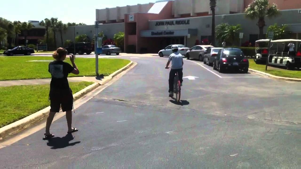 Embry-Riddle Students Build World's First Concrete Bicycle - YouTube